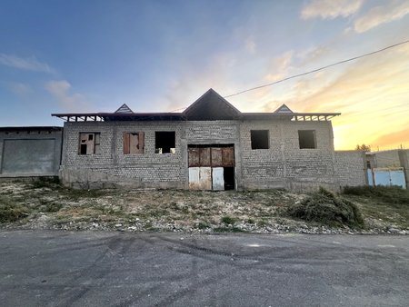 Bòzsuv 8 sòtik hovli