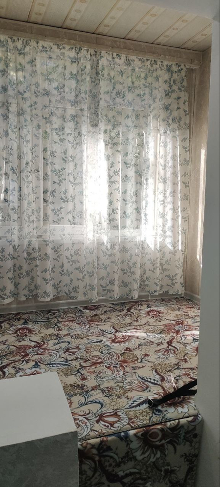 Сдаётся Квартира в Чирчике 8 микрорайон