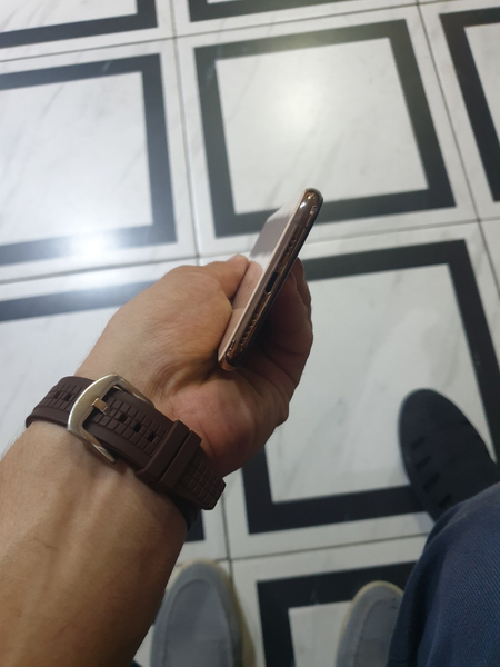 Iphone xs 64 gbb
