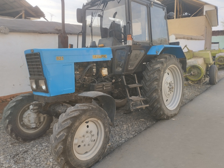 Mtz 82.1  sotiladi  2019- yil faqat prespadbor sudragan holati alo