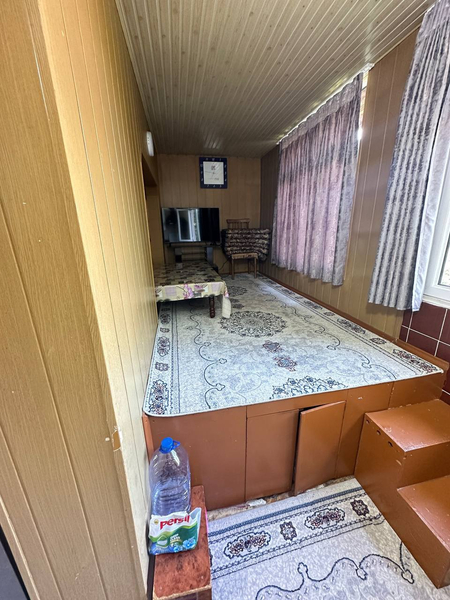 .Продам 3комнатную под евроремонт 70м2 Коракамиш 2/4 с мебель техникой