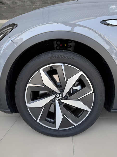 Срочно Volkswagen ID4 Pure+