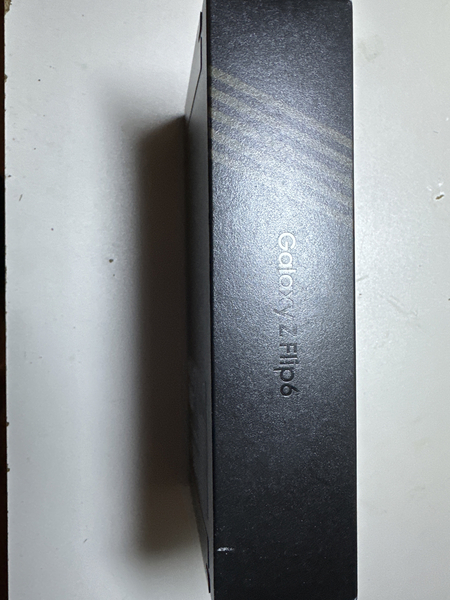 Samsung Galaxy Z Flip 6 Olympic Edition 12-512 gb