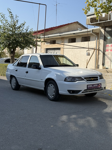 Srochna sotiladi holati yaxshi yurib turgan moshina metan gaz