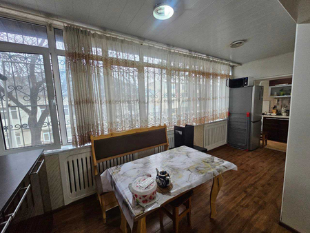 (К128971) Продается 3-х комнатная квартира в Яккасарайском районе.