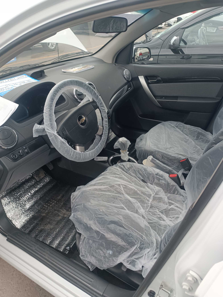 Нексия 3 автомат , нахт ва автокредит оркали сотилади