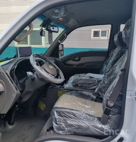 Hyundai Porter Limuzin versiyasi Oʻzbekistonga zakaz asosida Koreadan