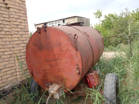 Traktor yomkost трактор ёмкост