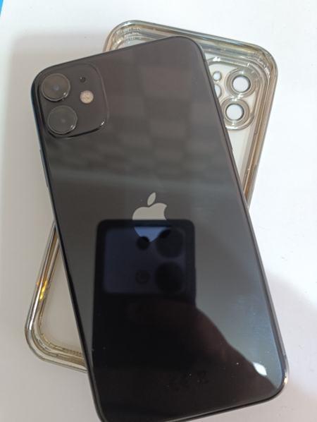 iPhone 11 64gb .