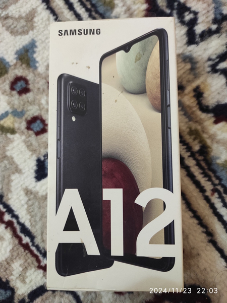 Telefon sotiladi