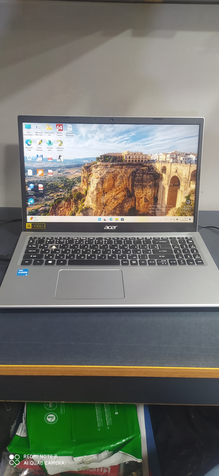 Noutbuk core i 3