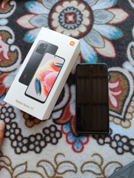 Redmi note 12 holati zor