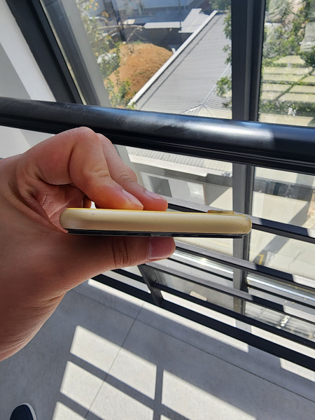 Iphone xr 64gb yellow