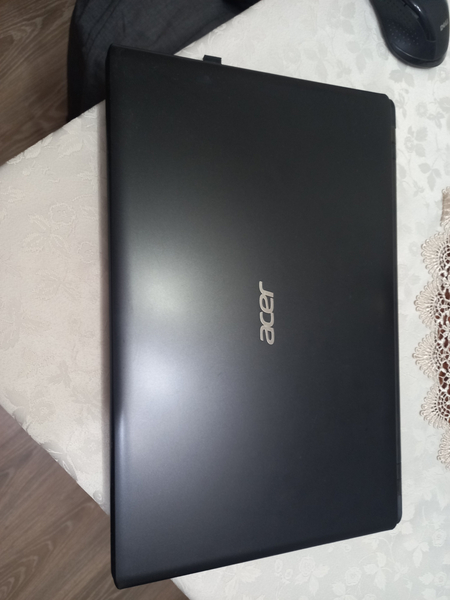 Ноутбук  Acer  Windows 8.1 профессиональная