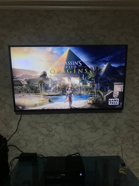 Xbox One 365 GB + 2ta oyinlar