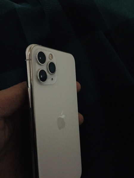 Iphone 11 pro srocna sotiladi