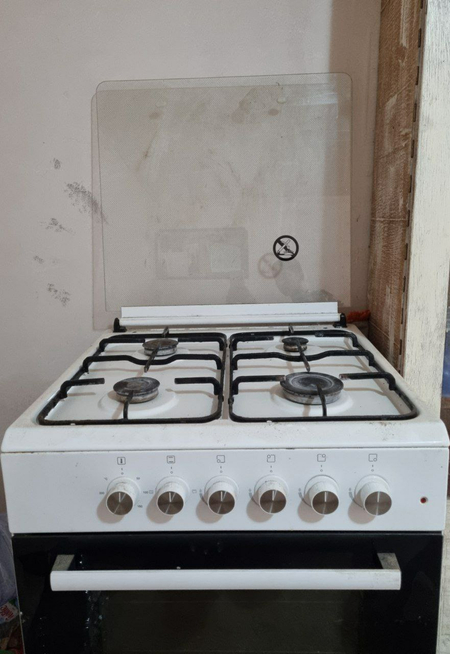 Gaz plita sotiladi