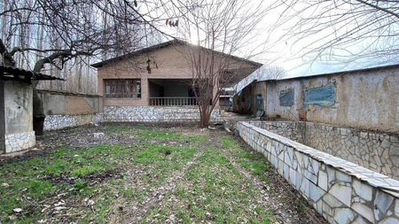 Аренда йер, Навои колхоз