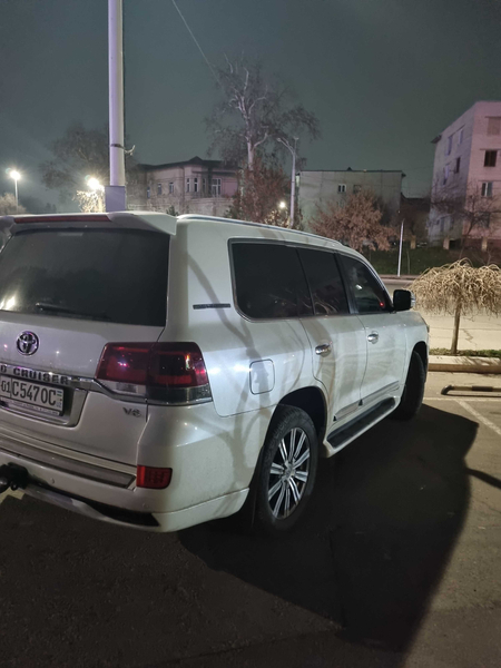 Срочно Land Cruiser 200 V6