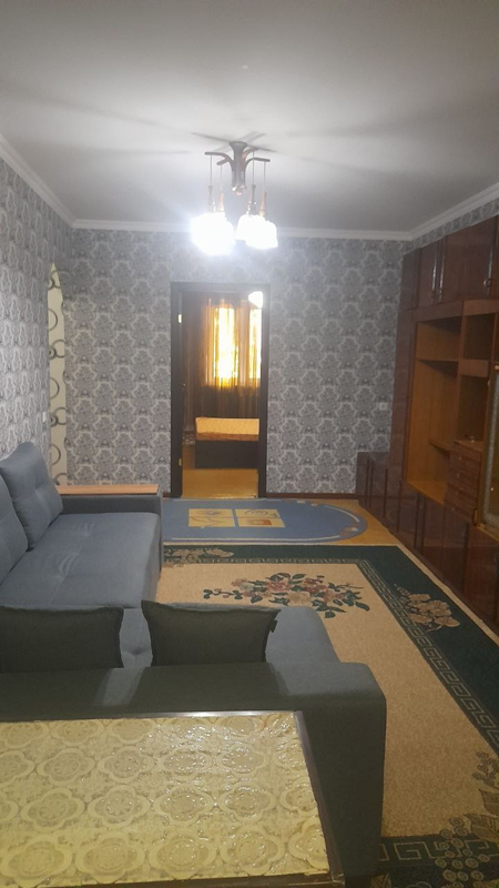 Сдаётся Чиланзар 5 2комн 1 этаж.