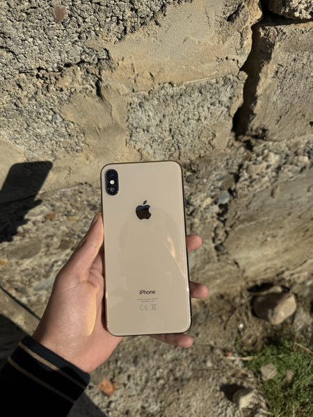 Iphone xs max 256 karobka dokument yoq