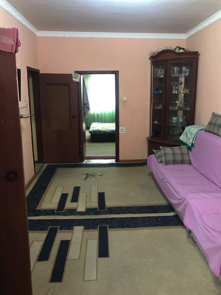Сдаю квартиру на Чил. 20 кв-л 2 х ком. переделаную в 3х
