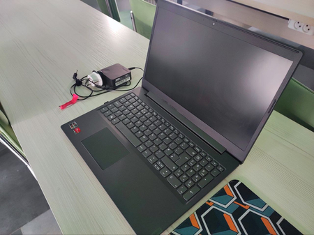 Lenovo ryzen 5 1 TB
