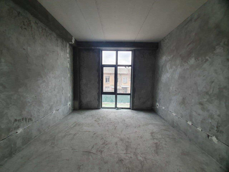Паркентский, Шампанский завод, 800 м2 с ремонтом