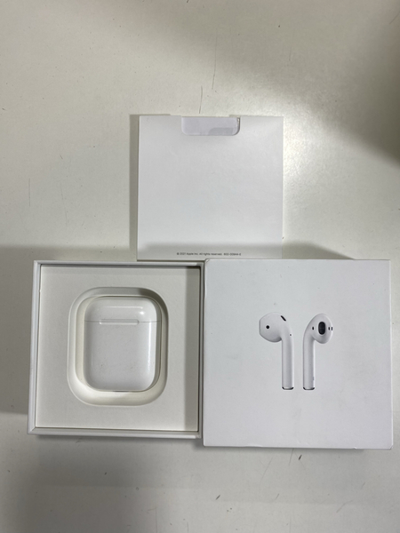 AirPods 2 original sotiladi
