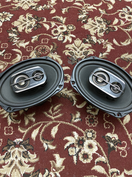 Pioneer 6975 Champion series original sotiladi