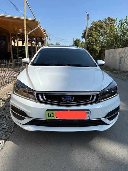 Geely Emgrand EV500