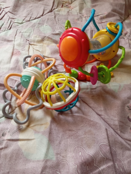 Продам развивающие игрушки