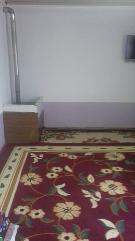 Srochno! Termiz shahar 12-maktab yonida.