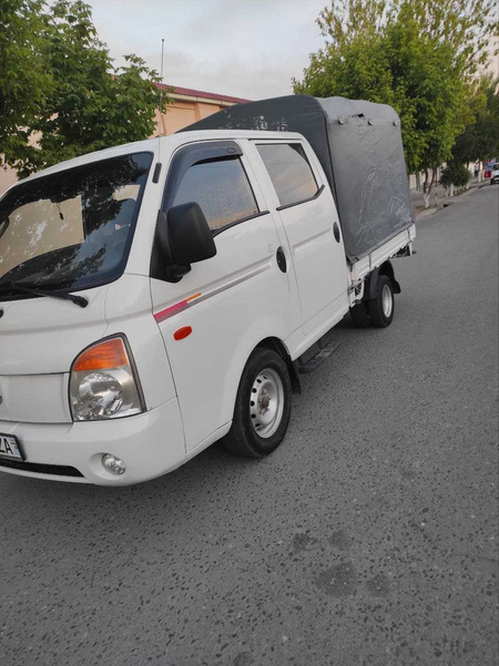 Hyundai porter 2