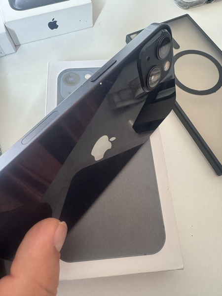 Phone 13 sotiladi 128gb 91emkost holati zur