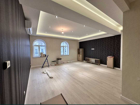 (К128977) Продается 4-х комнатная квартира в Яккасарайском районе.