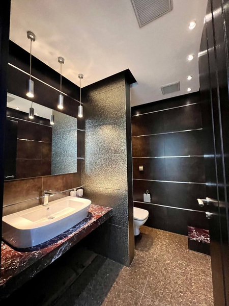 Продаётся офис 480м2 Бабура/ Глинка