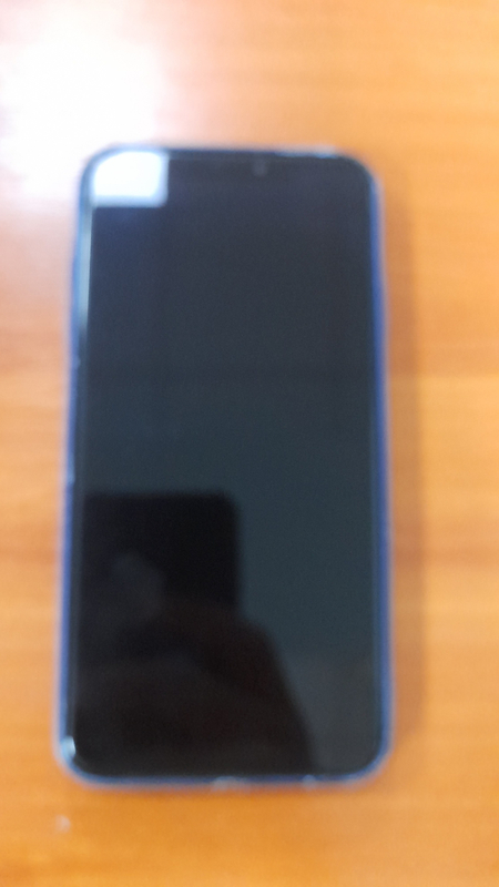 IPhone Xs max sotiladi.