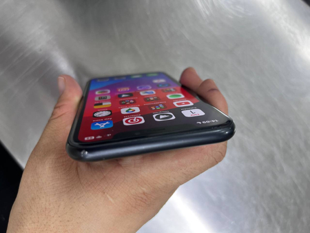 Iphone XR XotirA 64gb yomkost 81