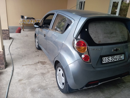 Srochno sotiladi 1 qol salondan olingan