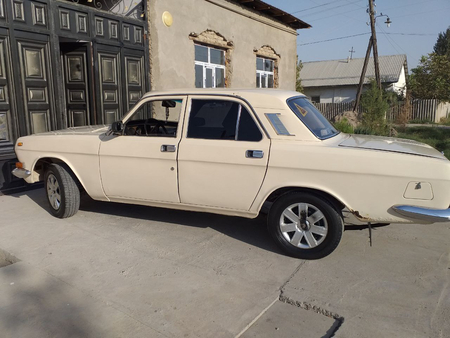 Gaz 2410 sotiladi holati yaxshi