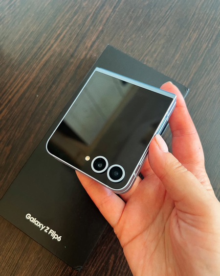 Samsung Z Flip 6