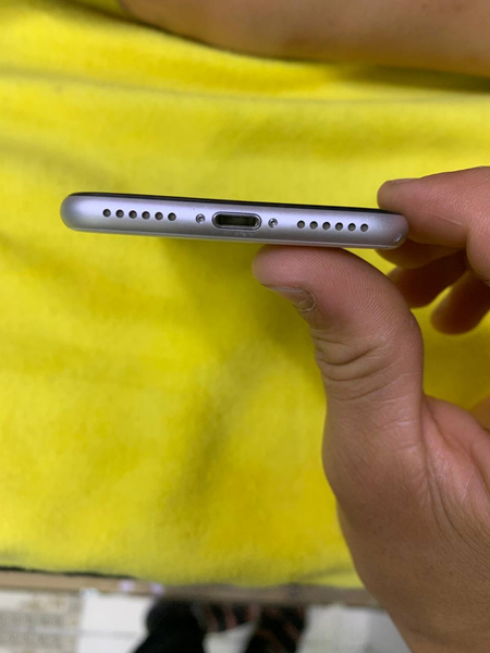 iphone se 2020 sotiladi