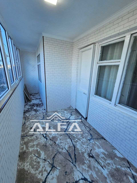 3 xonali 75m² 3-qavat sotiladi.