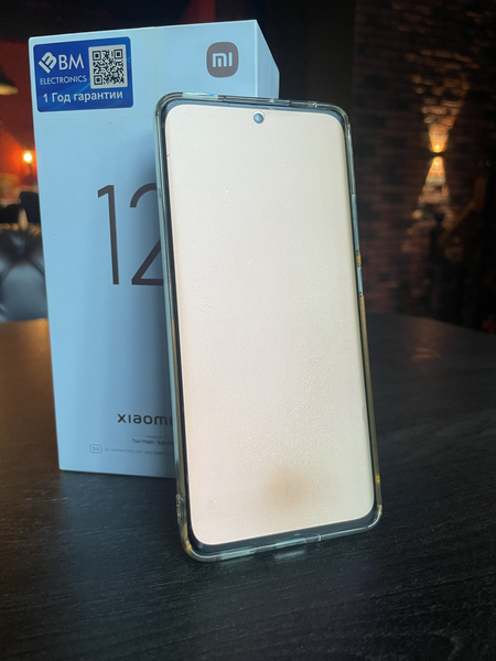 Продам Xiaomi 12 фулл комплект