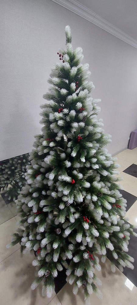 Yangi yil archasi  yengi ishlatilmagan