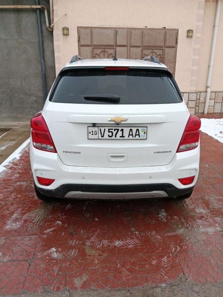 Tracker 1 premier