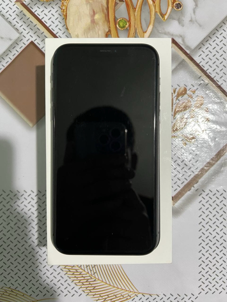 iPhone 11 yomks 78% xotira 64