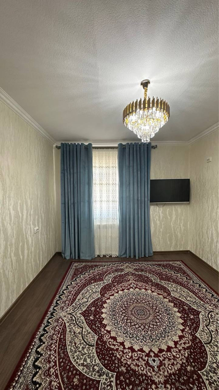 Продается 1 комнатная квартира по улице Титова площадью 28 кв.м.