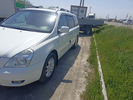 Kia Carnival stiladi